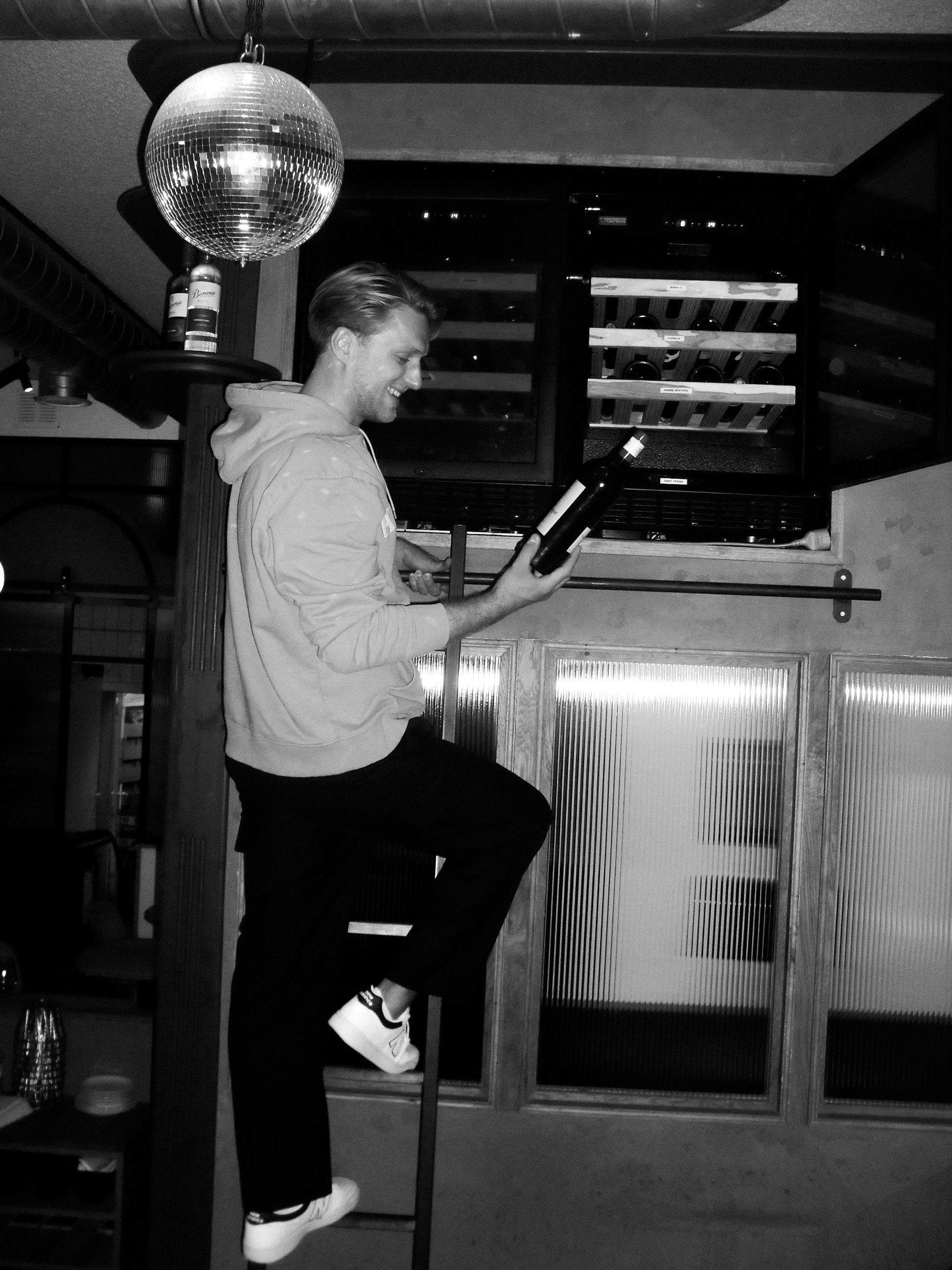 Wine Tasting Reviews Cork & Compass - Isabeau Veltmaan